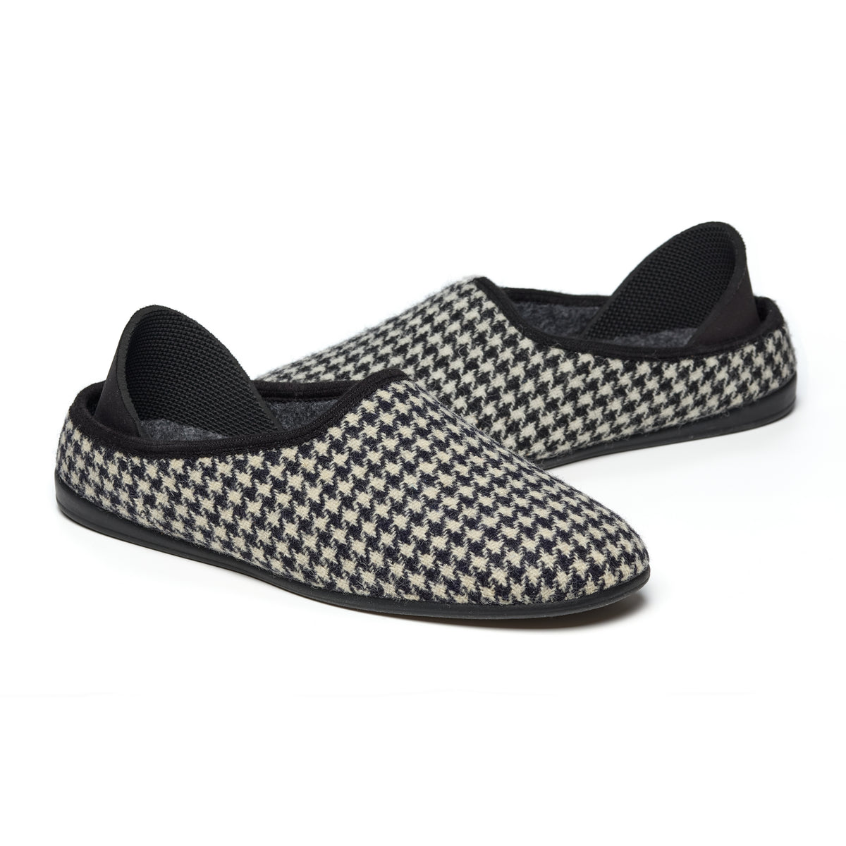 Harry - Harris Tweed Slipper - Black/White Houndstooth – Bedroom Athletics